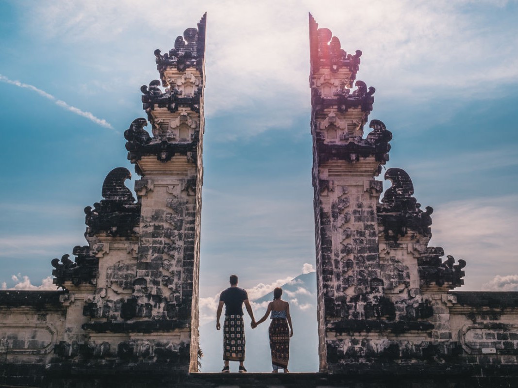 Paket Bulan Madu 4 Hari 3 Malam : Instagramable ! - Tripkuy Indonesia